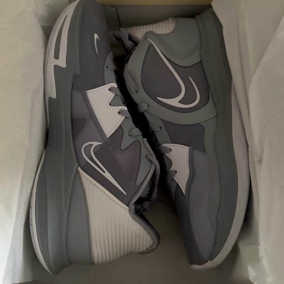 Kyrie Low 5 | Shoes | Kyrie Low 5 | Poshmark